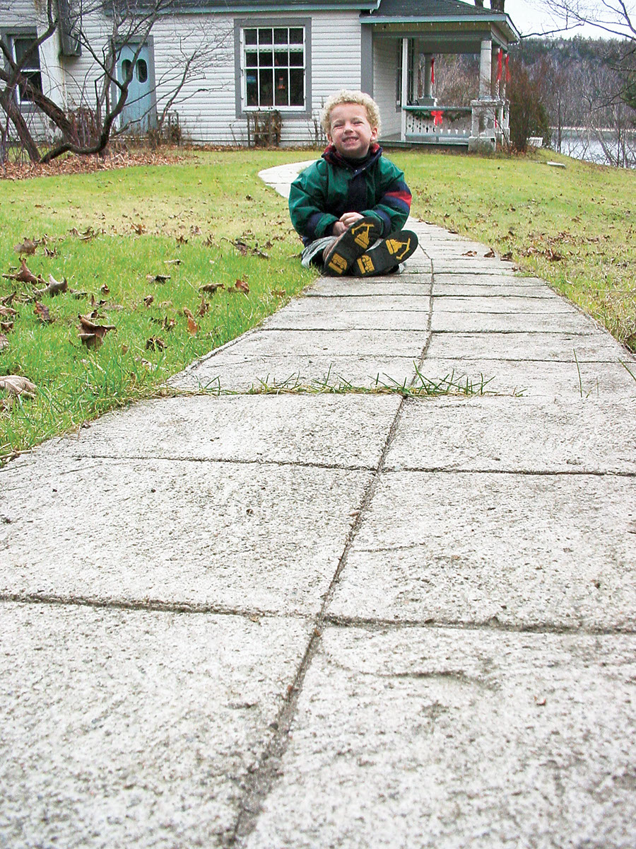 A Guide to Pouring Concrete – Mother Earth News